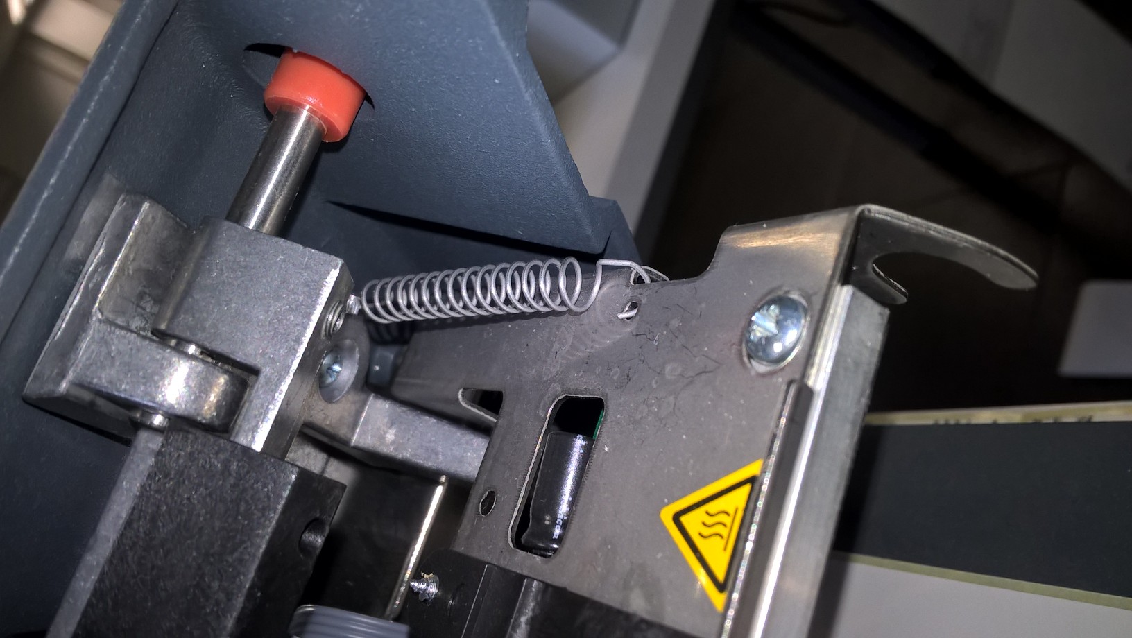 MP Compact MKIII: How to mount the springs of the print head mechanism?